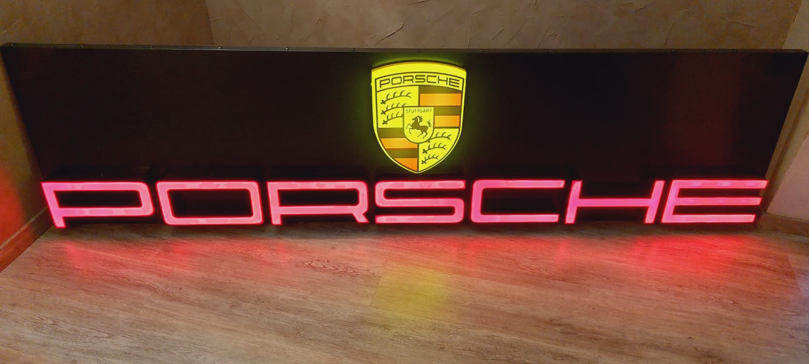 Porsche dealership Very Large illuminated sign – The Sign Experience