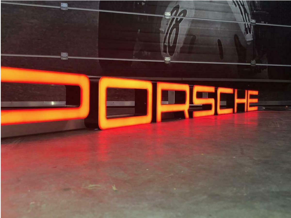 2013 Porsche official Shield dealer sign – The Sign Experience